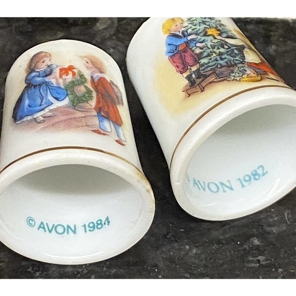 Avon | Accents | Vtg Avon Christmas Thimbles Set Dated 982 1984 ...